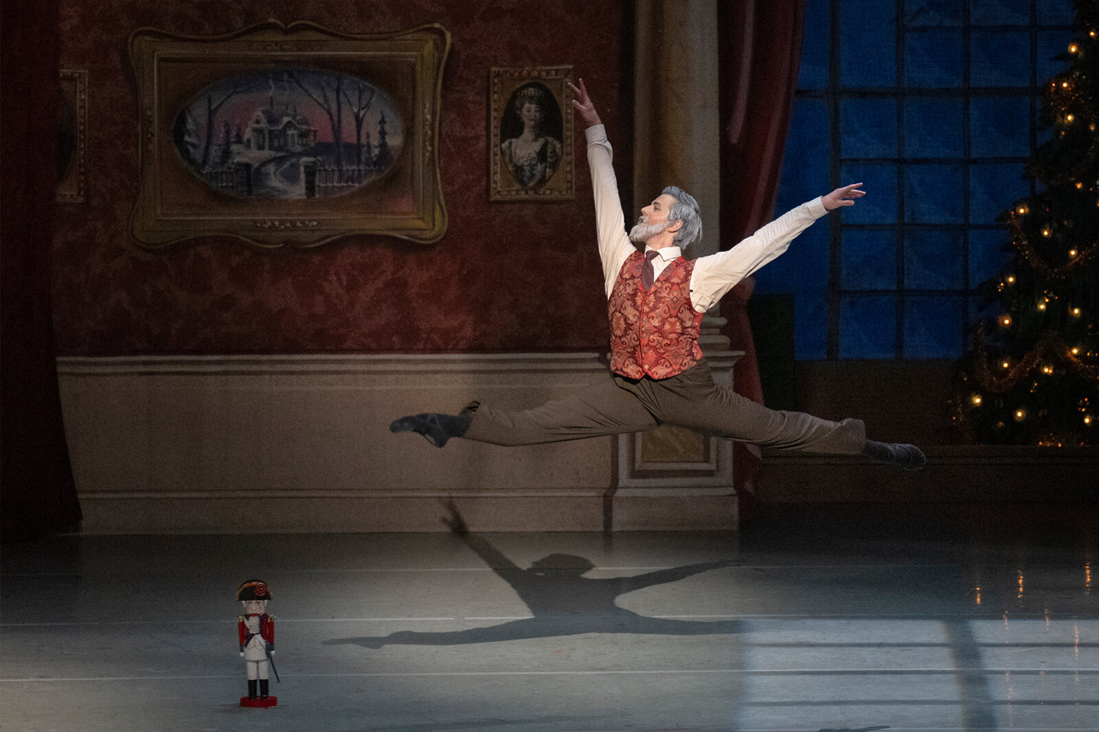 Nutcracker on Tour - Royal Winnipeg Ballet